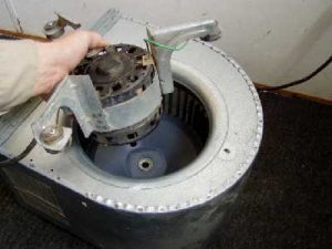 Cleaning the Blower Assembly of a Furnace - Mobile Home Repair