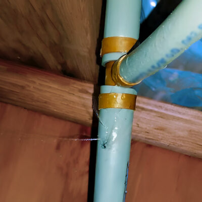 REPAIRING A GRAY PLASTIC POLYBUTYLENE (PB) WATERLINE. - Mobile Home Repair